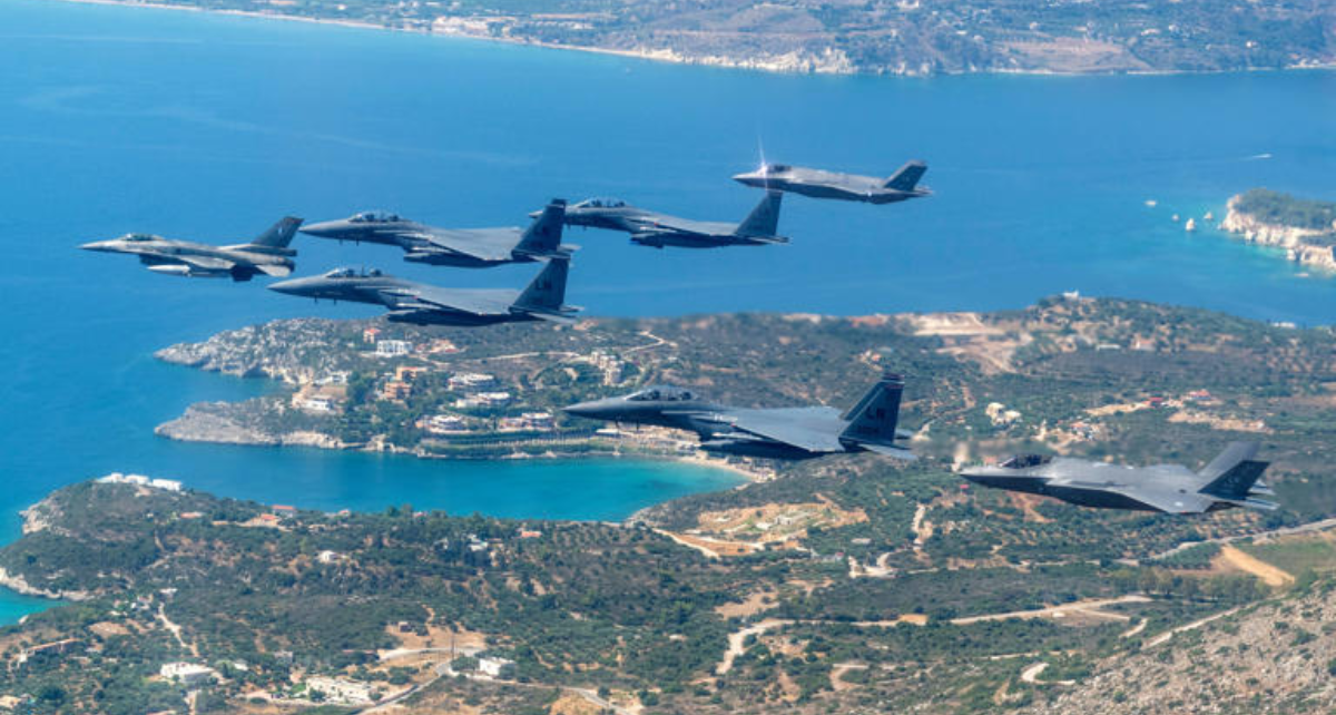 Τρελάθηκαν οι Τούρκοι: Ελληνικά μαχητικά φτερό – φτερό με F-35 – Το ...