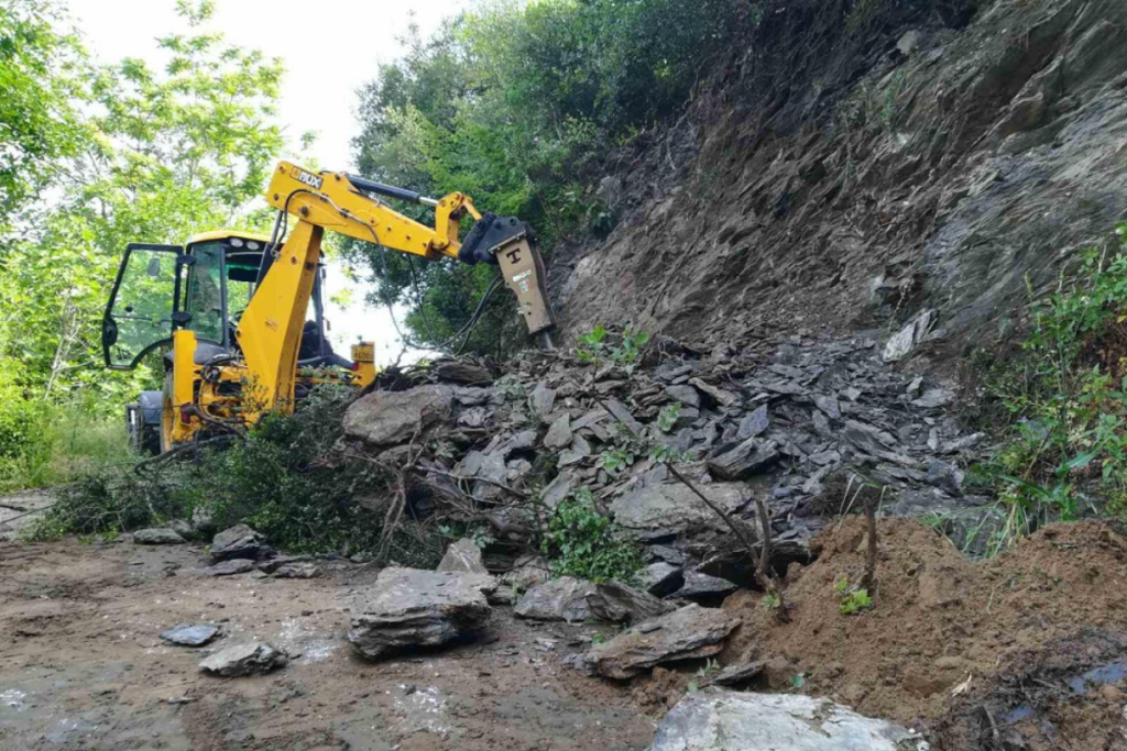 Συνεχίζονται οι παρεμβάσεις συντήρησης αγροτικών οδών στον Δήμο Λαγκαδά