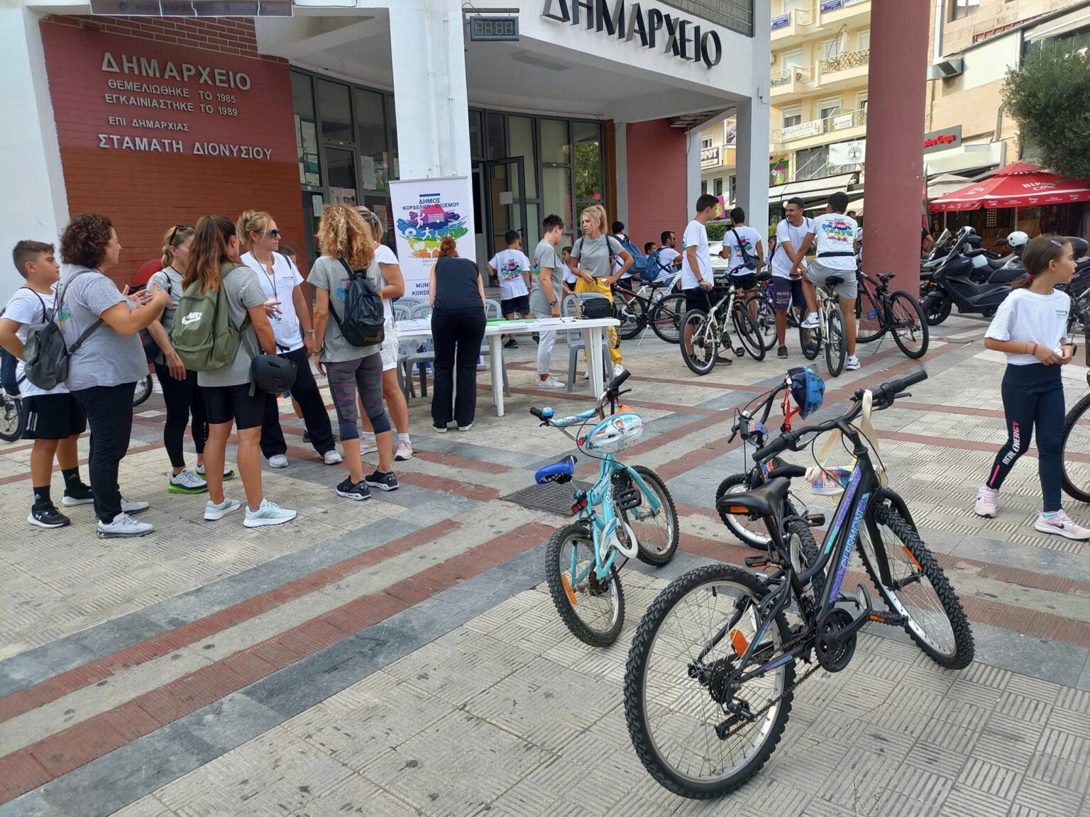 Δεκάδες πολίτες συμμετείχαν στη Διαδημοτική Ποδηλατοβόλτα