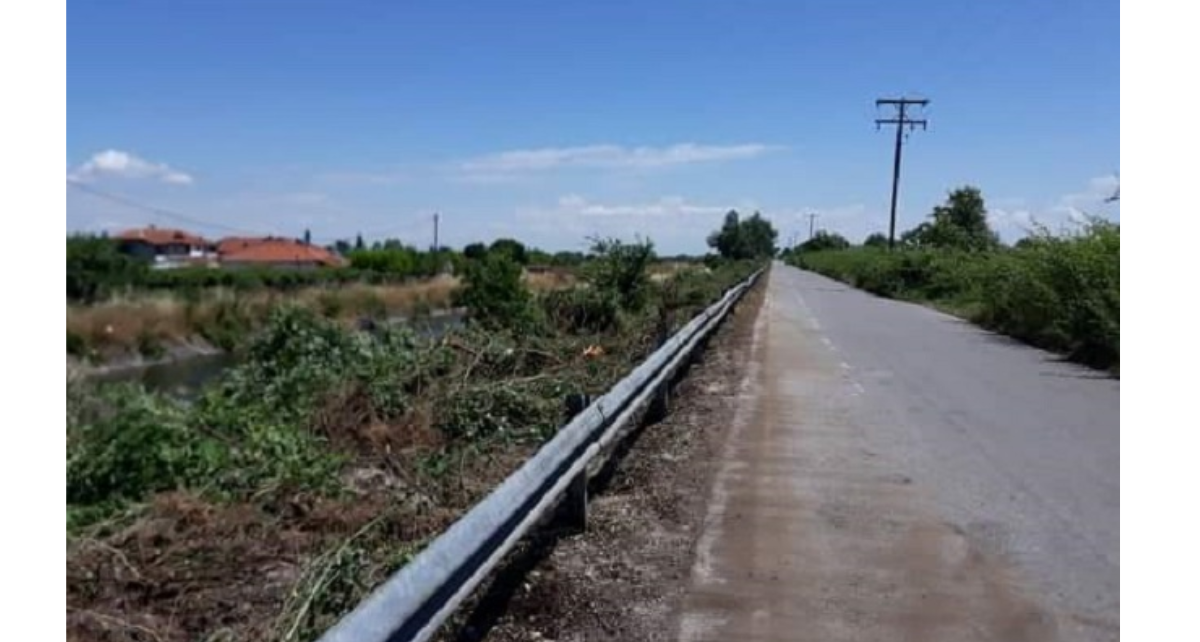 Εργασίες καθαρισμού στην Εθνική Οδό 2 Θεσσαλονίκης-Έδεσσας από την ...