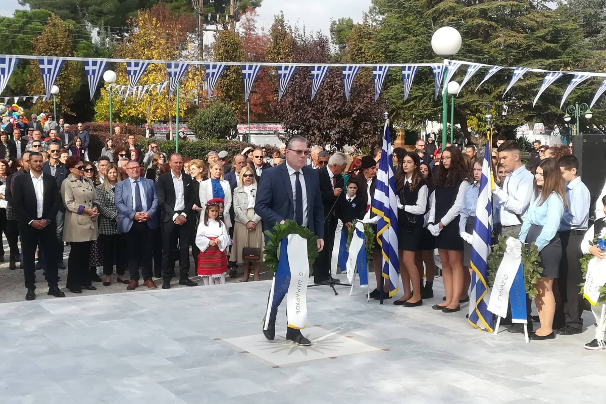 Με τη δέουσα λαμπρότητα τίμησε ο Δήμος Χαλκηδόνος την Εθνική Επέτειο ...