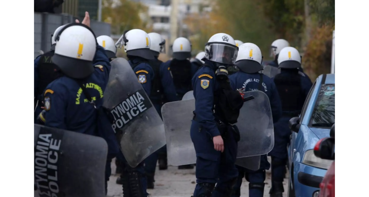 Επεισόδια Ρομά – αστυνομίας στο Μενίδι: Πυροβόλησαν στο πρόσωπο ...