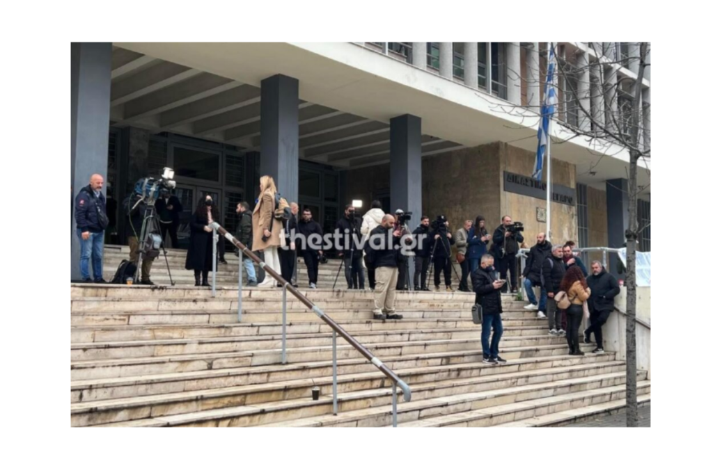 ΠΡΙΝ ΛΙΓΟ: Τηλεφωνήματα για βόμβα στο δικαστικό μέγαρο Θεσσαλονίκης