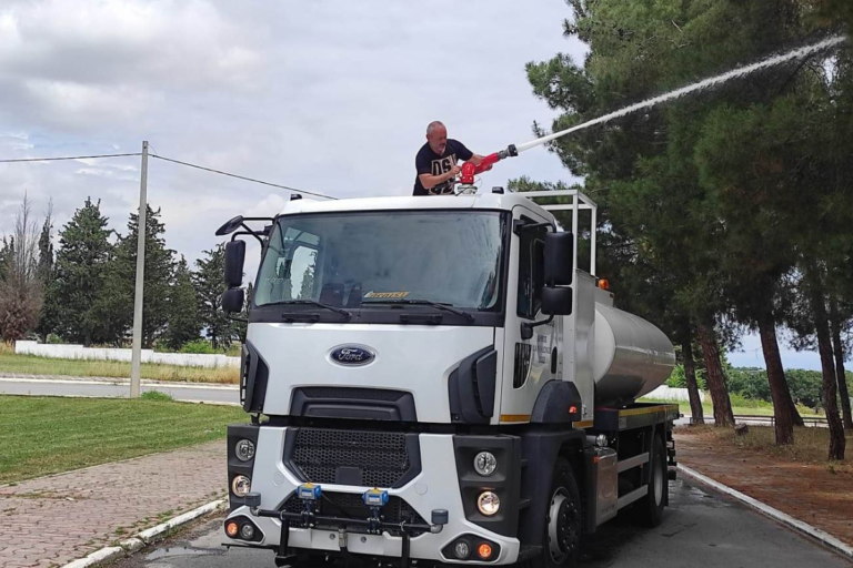 Νέο υπερσύγχρονο υδροφόρο – πυροσβεστικό όχημα παρέλαβε ο Δ Χαλκηδόνος