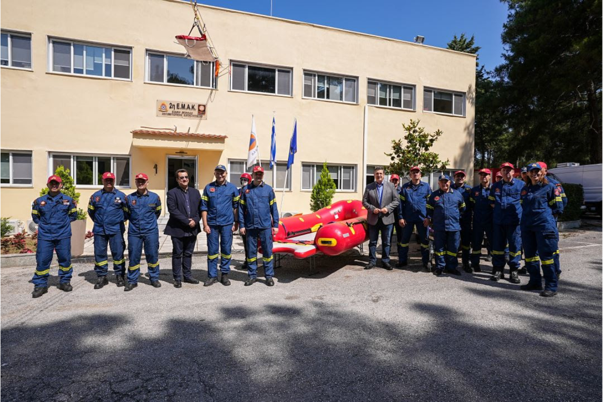 παρέδωσε εξοπλισμό στη 2η ΕΜΑΚ και την Πυροσβεστική Υπηρεσία η ΠΚΜ