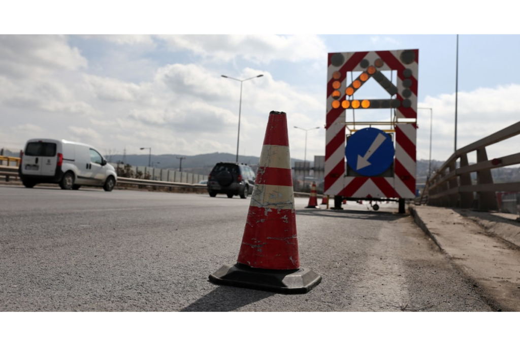 Εργασίες συντήρησης από την Περιφέρεια Κ. Μακεδονίας σε: 1) Ε.Ο ...