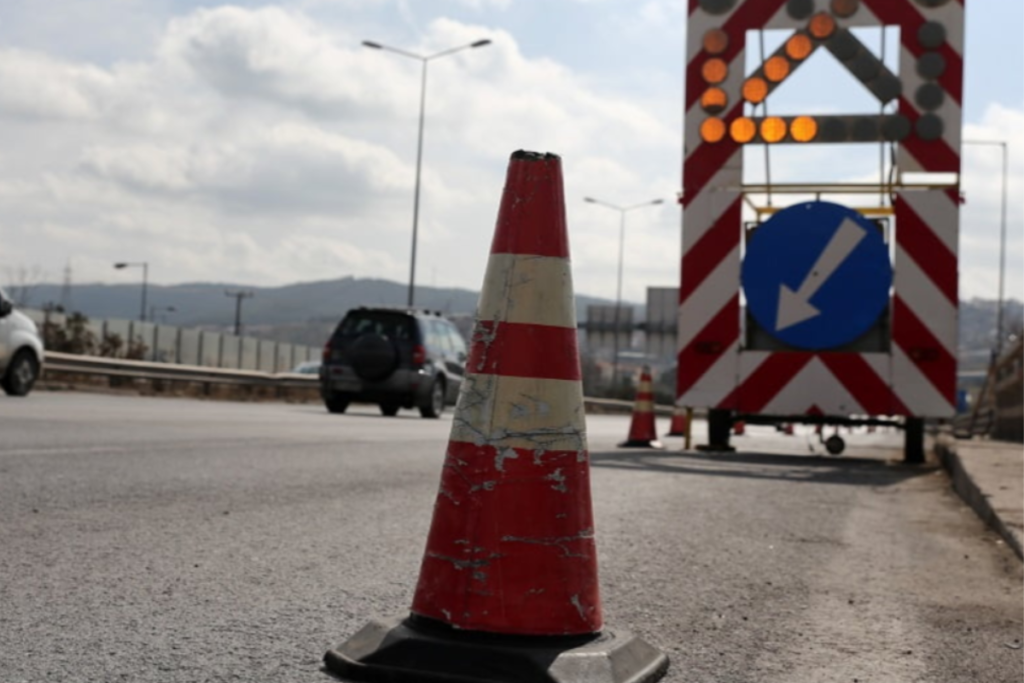 Νυχτερινές εργασίες διαγράμμισης στην Περιφερειακή Οδό Θεσσαλονίκης από ...