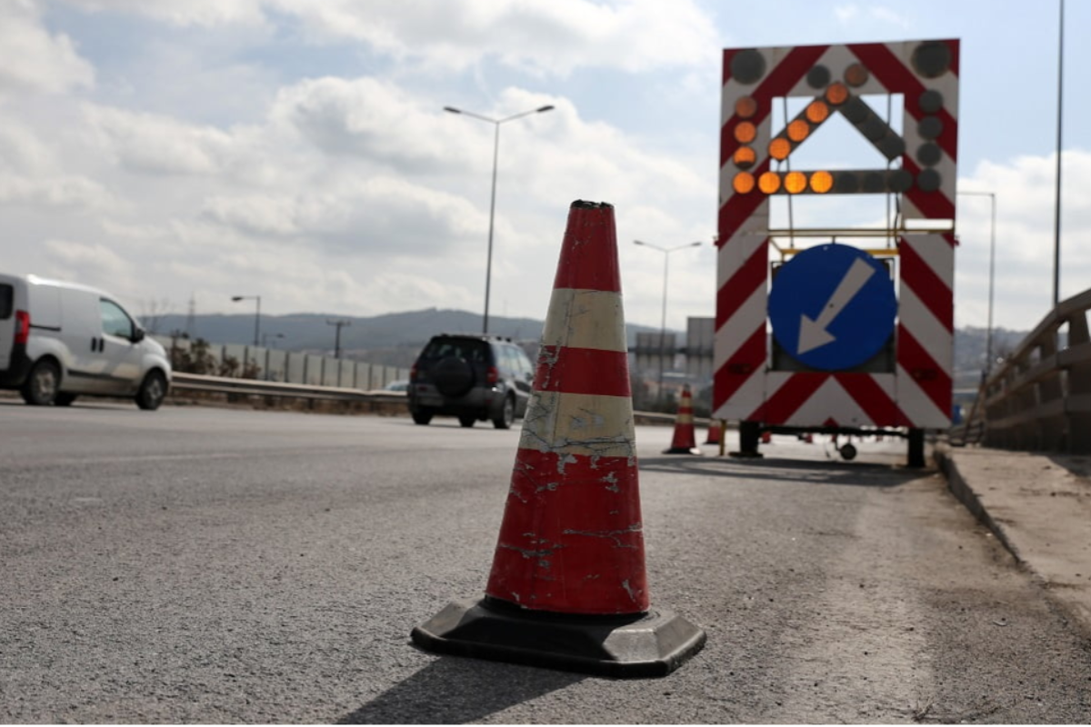 Εργασίες αντικατάστασης αρμών συστολής -διαστολής επί της γέφυρας του ...
